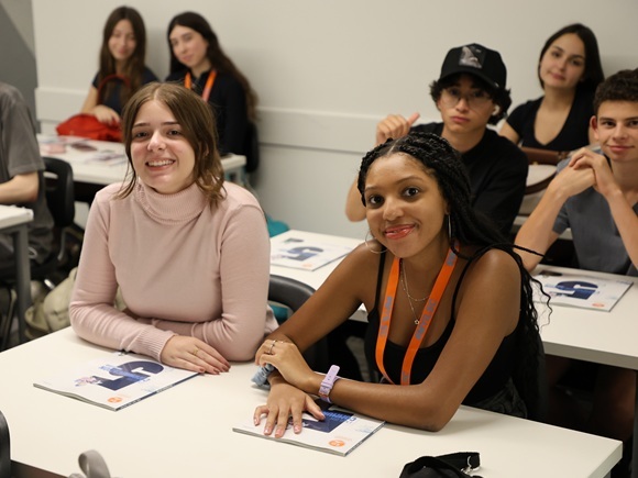 ILSC | Language Schools | Programs | Junior | ILSC Campuses | Vancouver